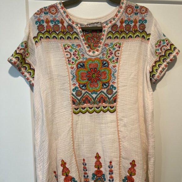 Johnny Was | Tops | Johnny Was Workshop Embroidered Tunic Top Size ...
